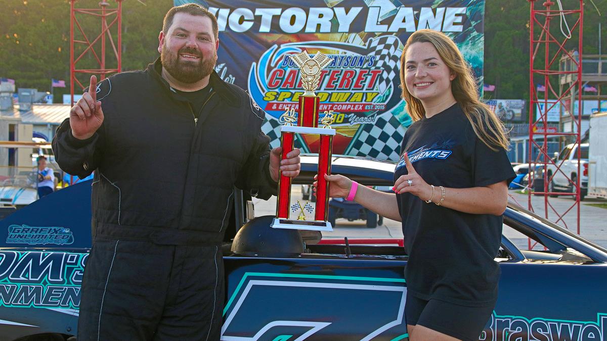 Brandon Clements returns to victory lane at Carteret County Speedway
